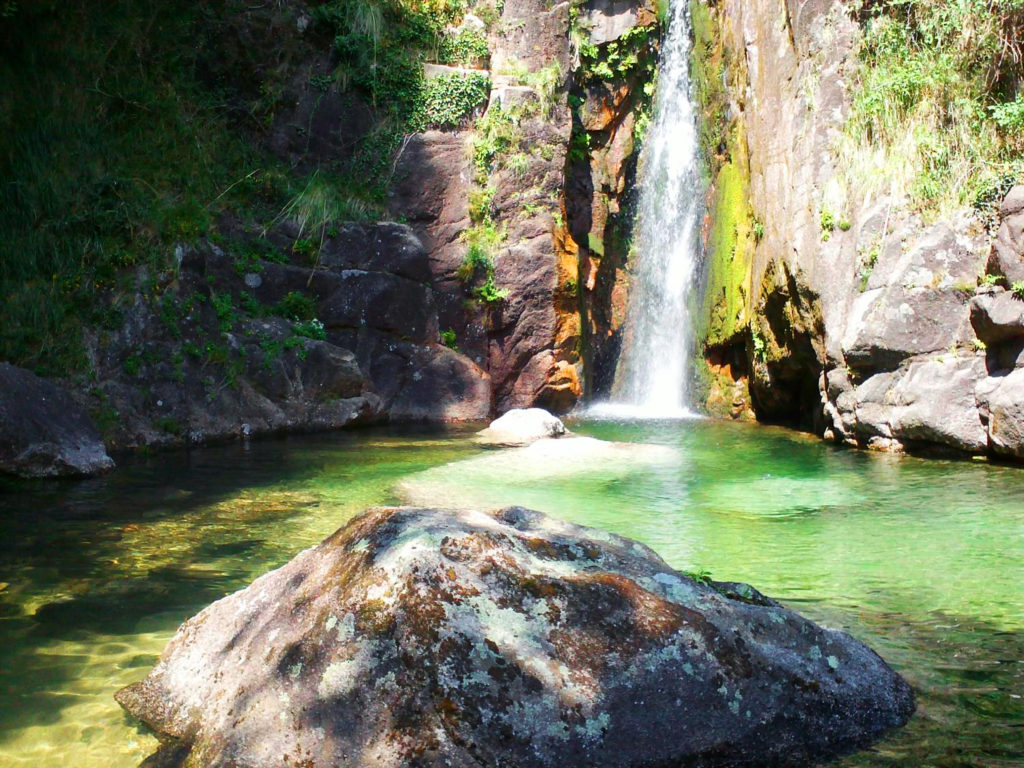 10 das mais bonitas cascatas e quedas de água do Gerês