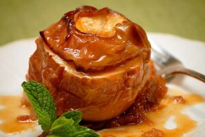 3 receitas de maçã assada. Impossível resistir!