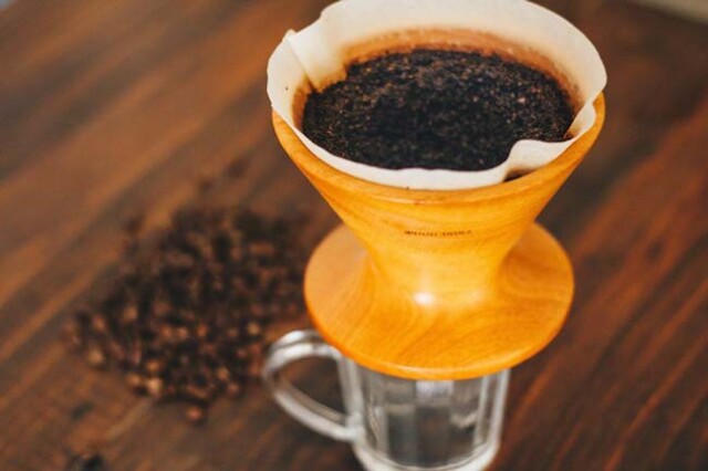 Faça café de excelência no coador ou cafeteira. Conheça a receita ...