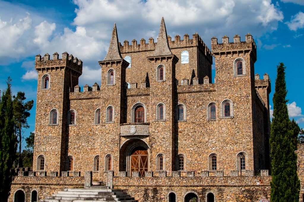 Castelo do Adriano: construiu com os filhos um castelo de sonho em Portugal