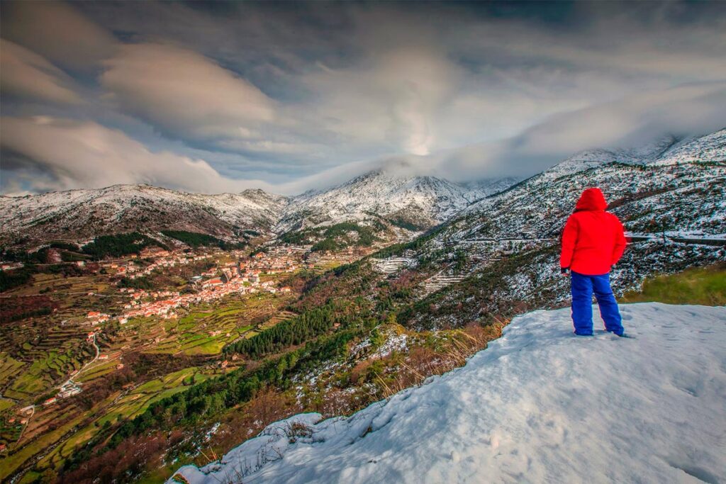 8 encantadoras aldeias para ver neve na Serra da Estrela