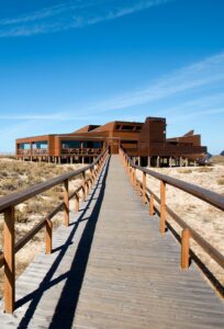 Praia da Barreta na Ilha Deserta: um paraíso secreto no Algarve