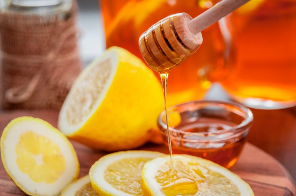 7 boas razões para usar mel com limão regularmente