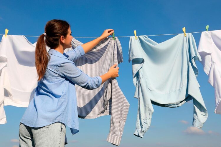 Estender a roupa: truques para secar a roupa rápida e eficientemente