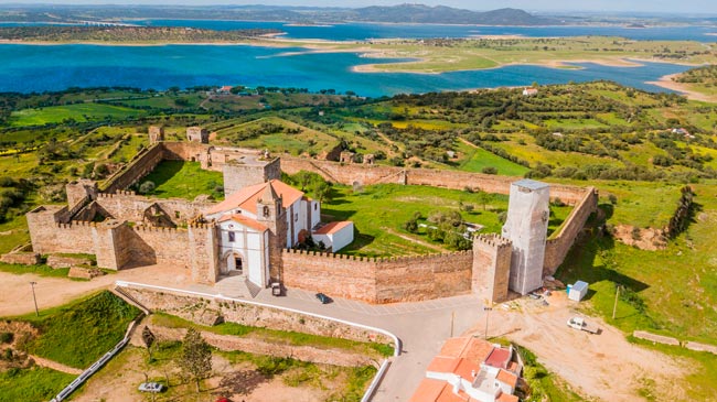 12 castelos portugueses que muitos desconhecem