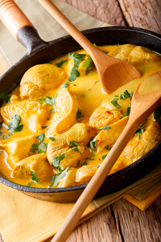 Receita de caril de frango com leite de coco