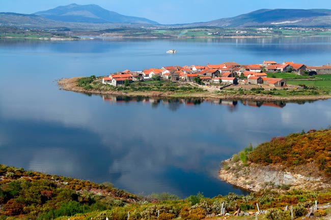 Provavelmente, a aldeia mais encantadora de Trás-os-Montes